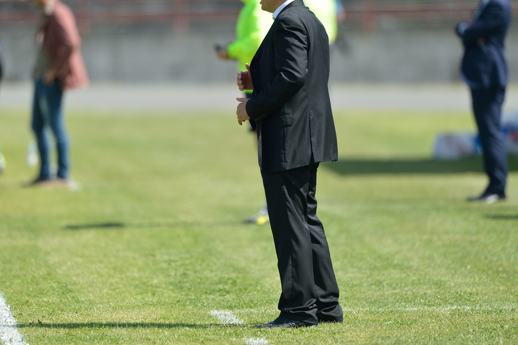 Is an autocratic style of coaching more effective than a democratic one ...